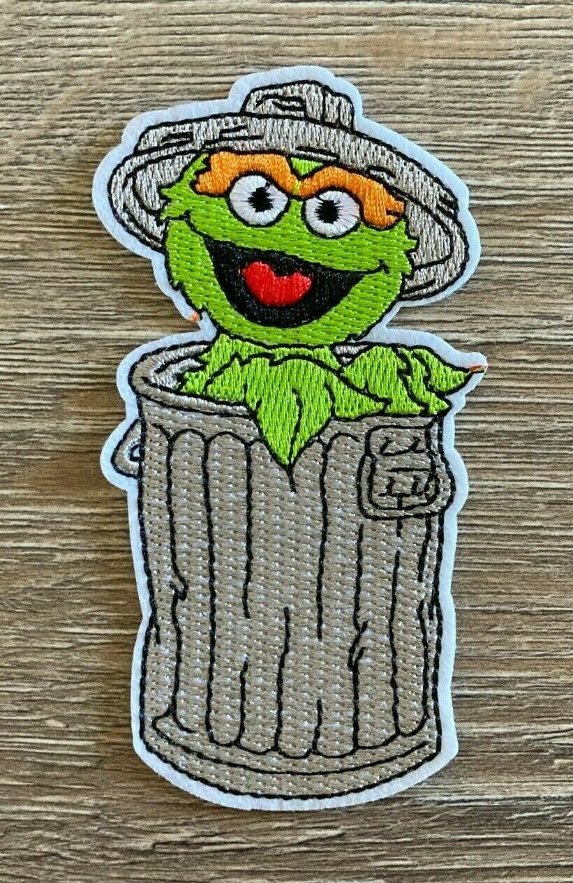 Oscar Patch Aufnäher Bügelbild Mülltonne Monster Griesgram Sesamstraße ...